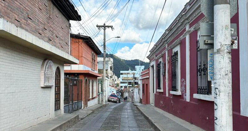 About the School / City - Celas Maya